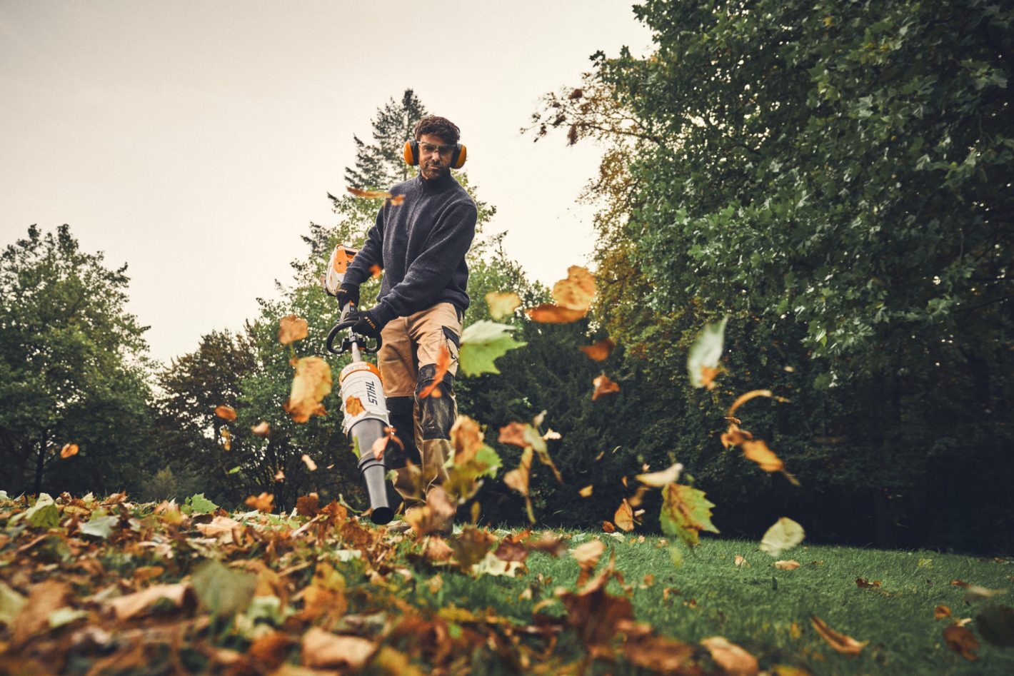 STIHL® – KMA 200 R KombiSystem® | 36V Battery‑Powered KombiMotor ...